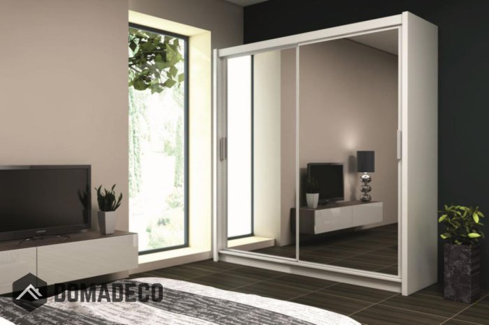 Wardrobe dako store